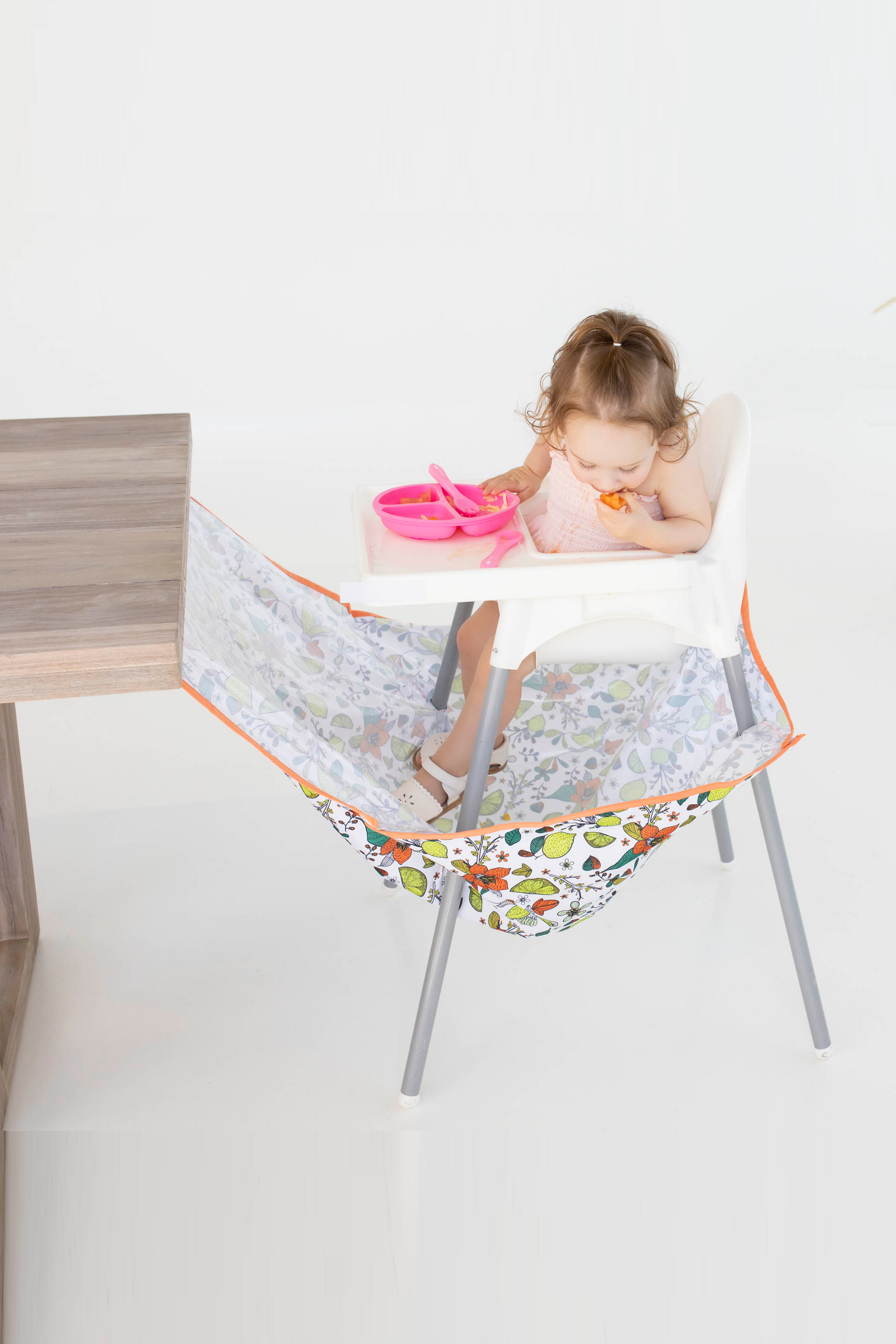 Splat mat for high chair food catcher - Flowers – Mumma’s Little Helpers